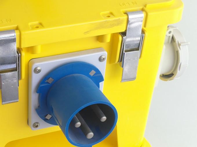 24 Poles IP66 Electrical Distribution Box High Hardness Stable Size