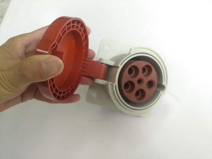 5 Phase Industrial Plug Sockets Inclination Type Clear Terminal Marking